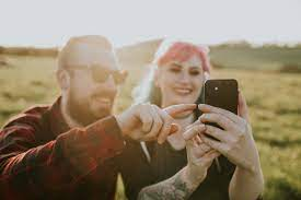 Does Vaping Affect Your Chance to Get a Date? – Peace-Vape